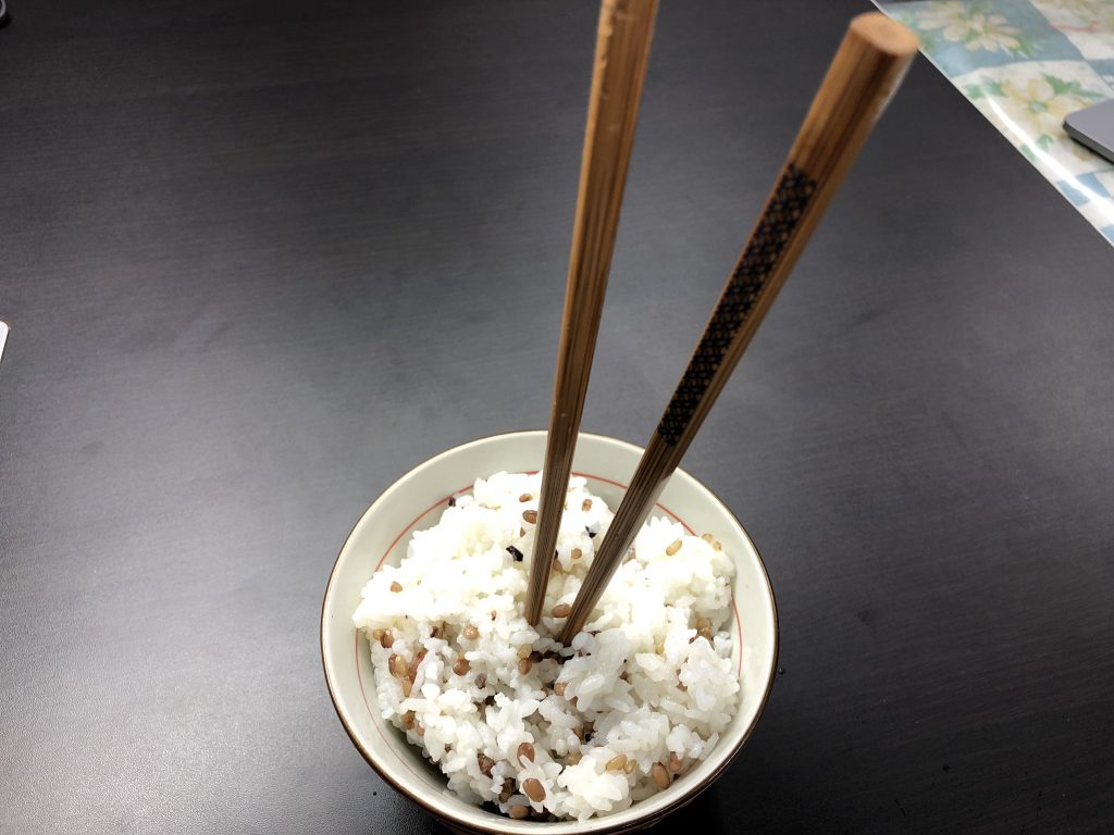 36 Bad chopstick etiquettes – Imagination Procedure in Japan